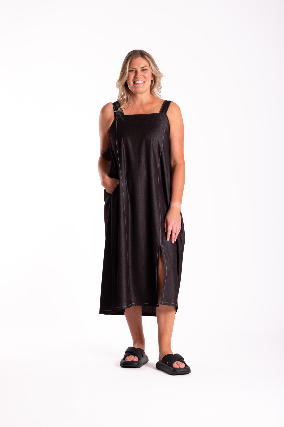 Strap Denim Dress (Lightweight) – Jellicoe