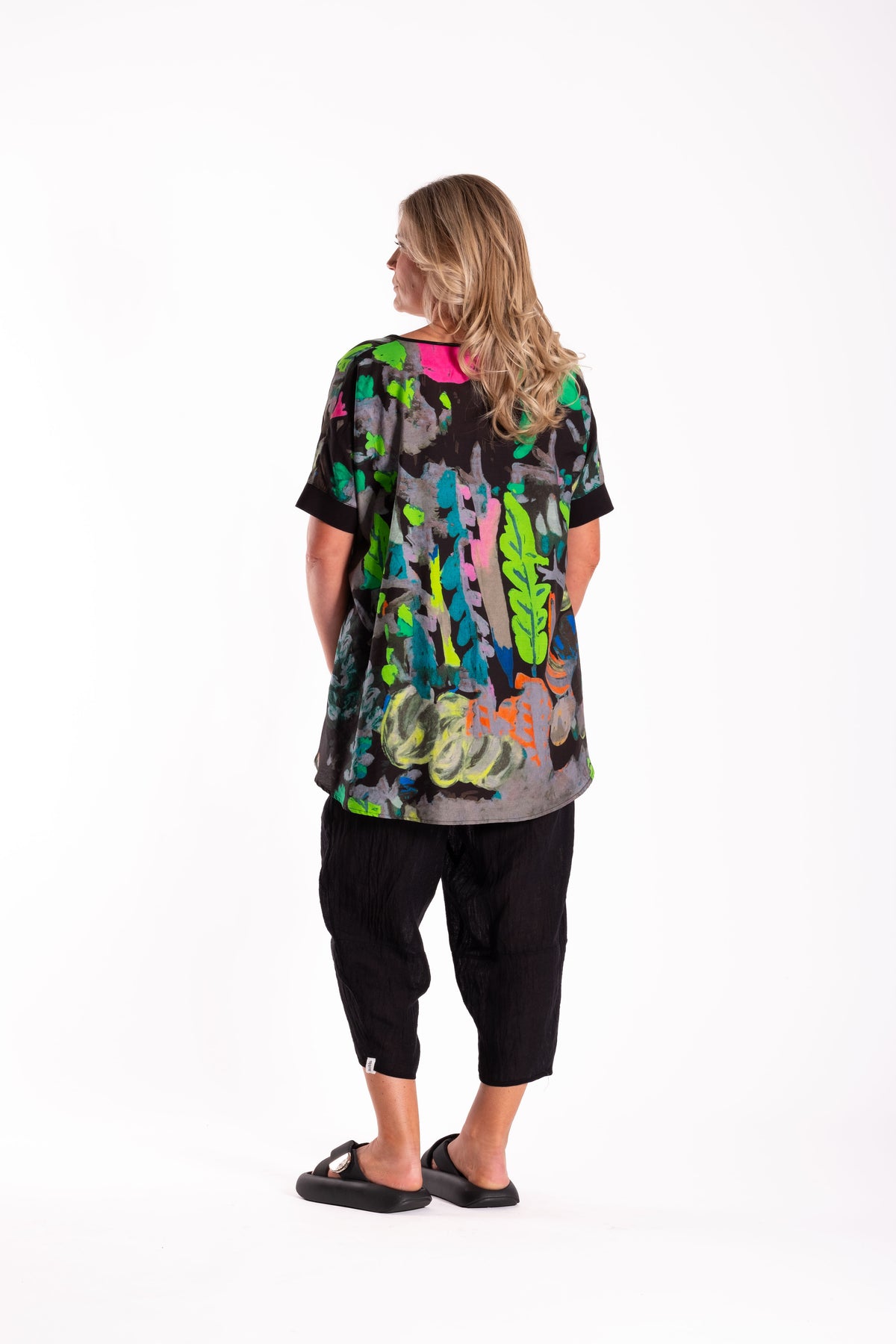 Leese Top Dressed in Joy – Jellicoe